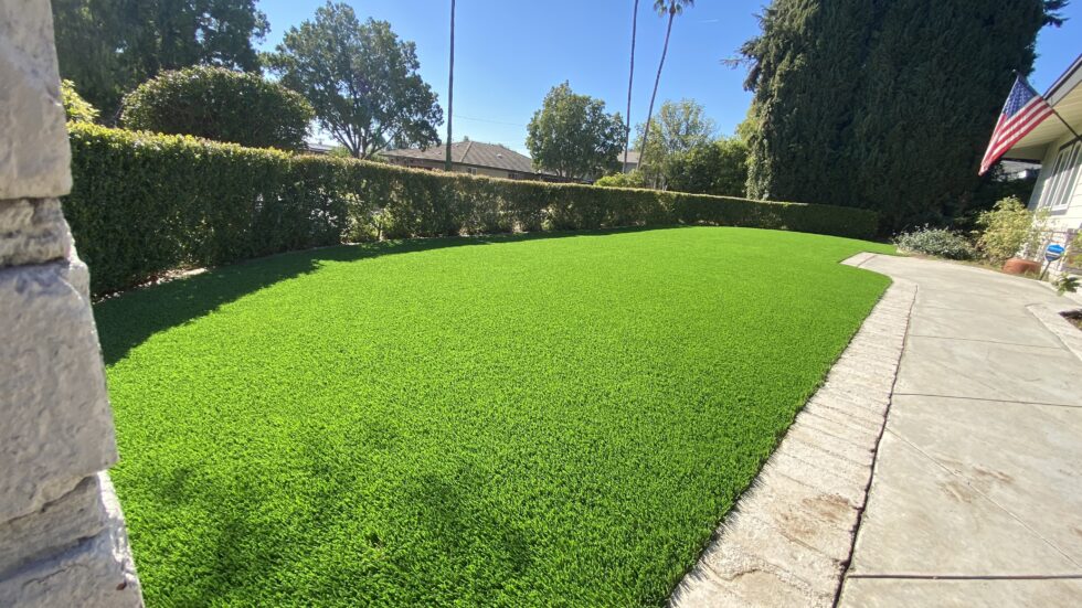 Artificial Grass: Staying Cool in the Summer Heat - US Family Turf