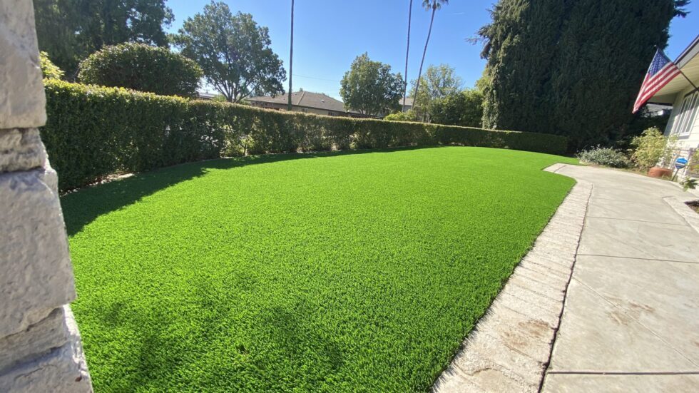 Artificial Grass: Staying Cool in the Summer Heat - US Family Turf